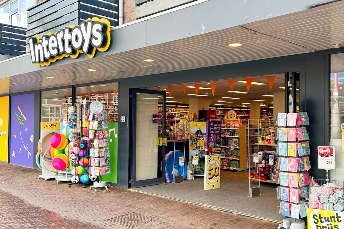 Opening Normal in Dordrecht trekt massa’s tienermeisjes: ‘Om half negen ...