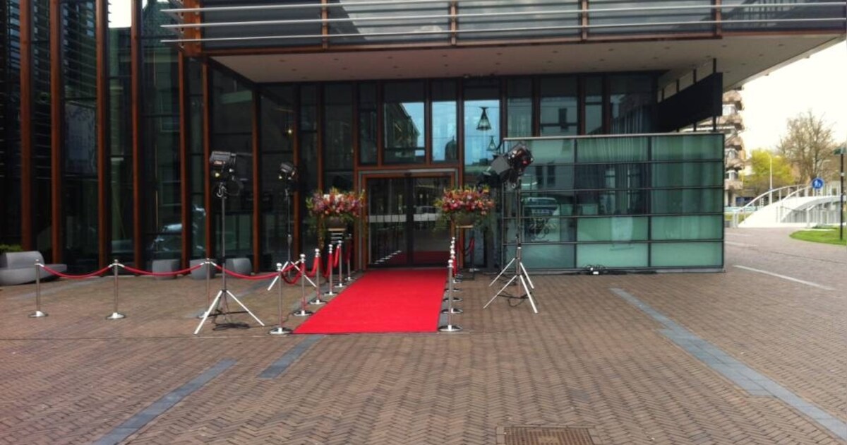 Rode loper ligt klaar voor Koningsdagconcert | Zwolle | AD.nl