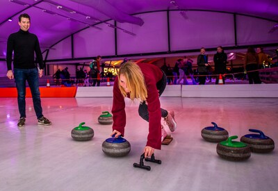 Niet shoppen, maar curlen: Koopgoot wordt even een curlingbaan - Oozo.nl