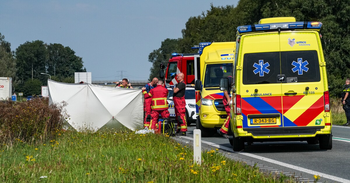 Persoon door vrachtwagen aangereden ter hoogte van AZC in Ter Apel ...