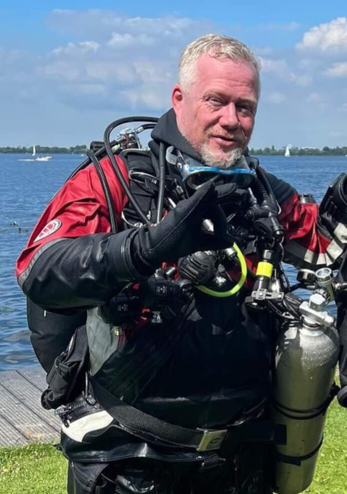 Gevluchte Oekraïner laat mobiel vol waardevolle foto's in water vallen ...