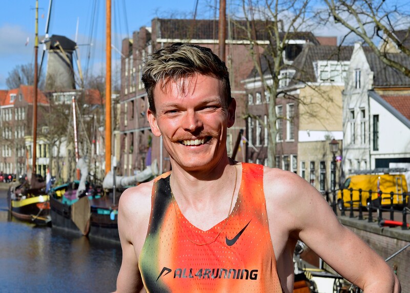 ‘Runfluencer’ Emiel Berghout is in vorm voor de marathon van Berlijn ...