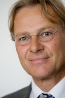 40.000 euro voor 18 dagen: Minister bekijkt riante vergoeding ...