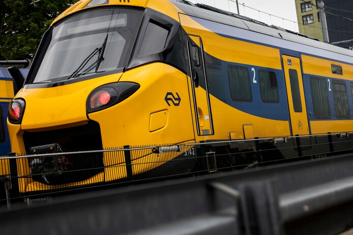 Passagiers van intercity geëvacueerd tussen Breda en Rotterdam ...