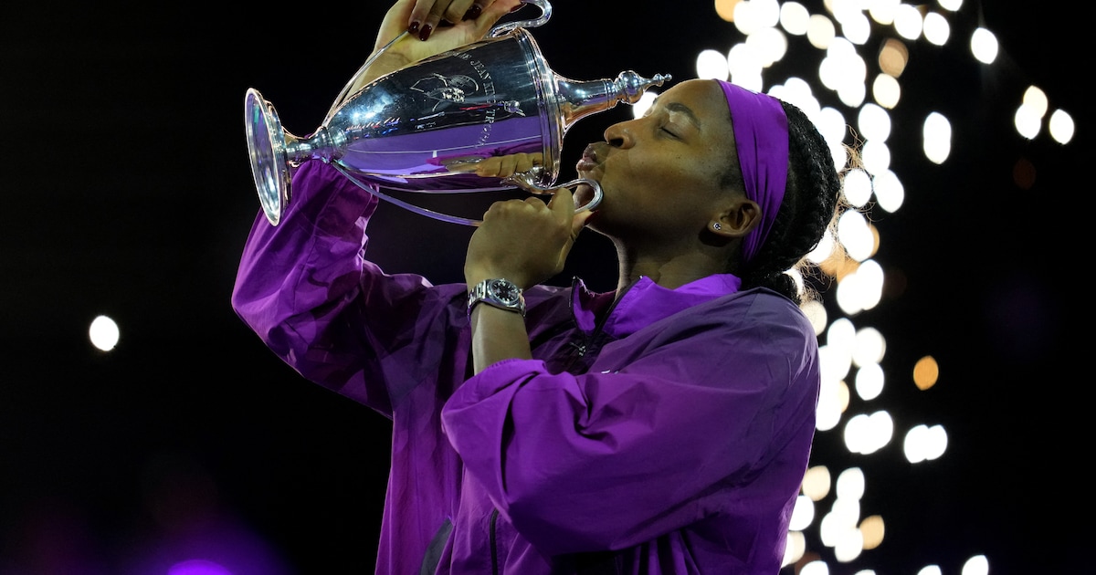 Coco Gauff na thriller te sterk voor olympisch kampioene Zheng Qinwen ...