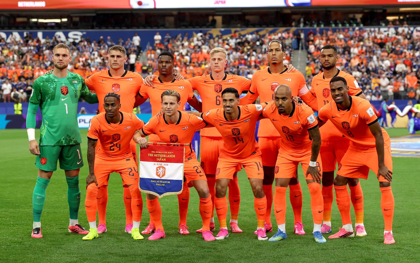 Oranje op rapport | Ryan Gravenberch en Crysencio Summerville besten ...