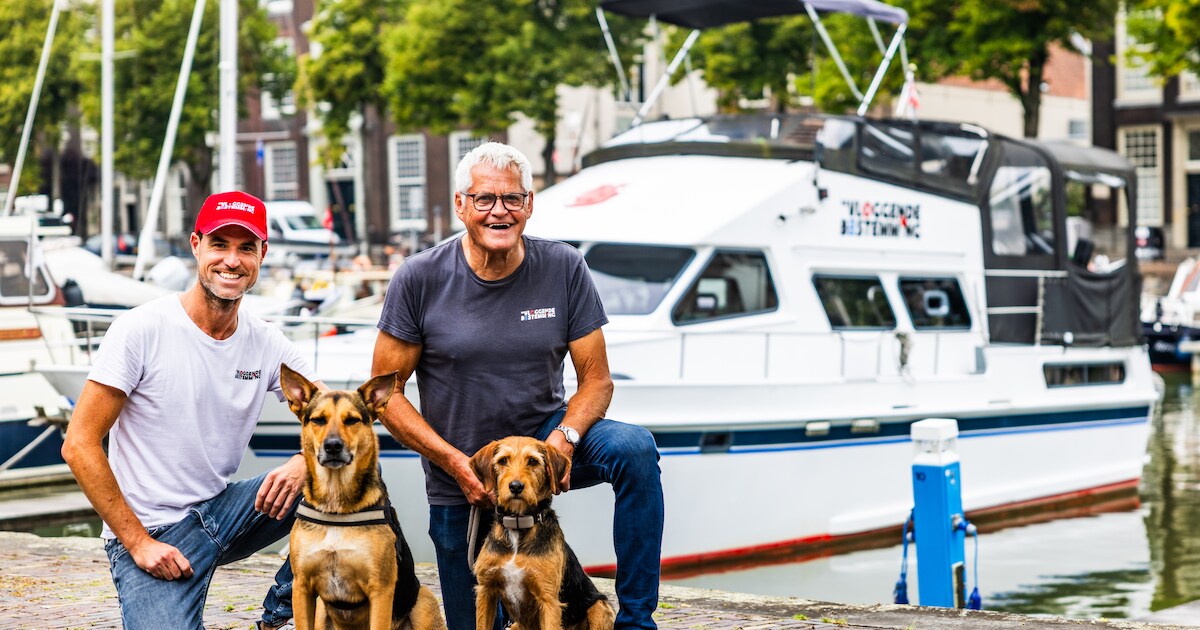Theo en zoon Kees gingen rouwproces samen aan, nu zijn het reismaatjes ...