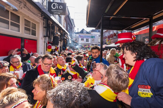 Bier, ballonnen en ‘boerin’ Caroline van der Plas in Den Bosch ...