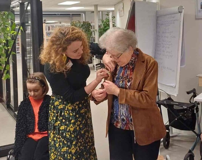 Greetje Nederpel viert 60-jarig jubileum: decennialange toewijding aan ...