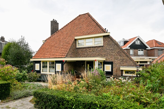 Van mannenplashuis tot villa: architect Died Visser ‘drukte zijn ...