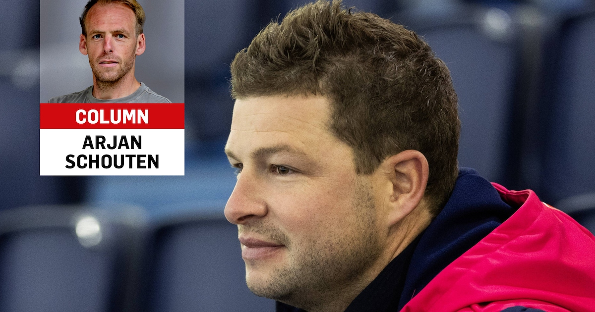 Column Arjan Schouten | Sven Kramer staat voor een groep waar hij als ...