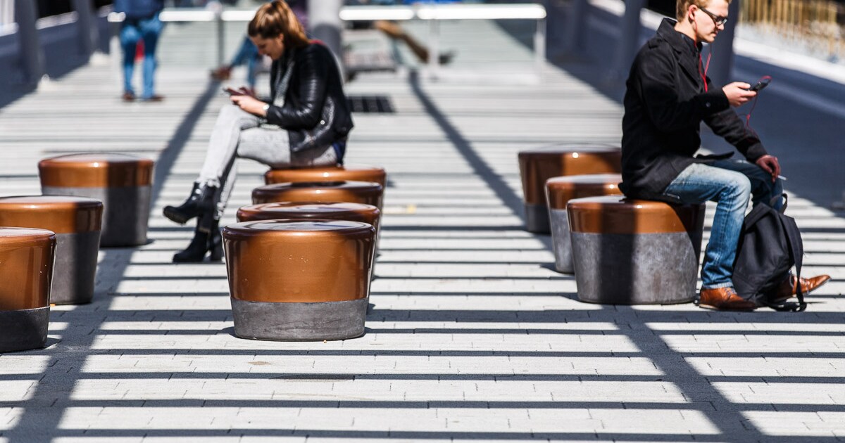 Bankjes op Rotterdam Centraal keren niet terug, in plaats daarvan nu ...