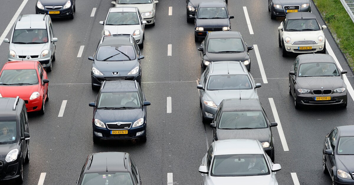 Enorme files en veel extra reistijd: verkeer van en naar Rotterdam ...
