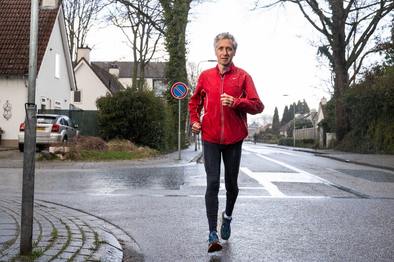 De man met de hamer is verhuisd, maar komt altijd | Regio | AD.nl