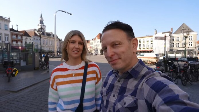 Amerikaanse youtubers Nate en Katrina onder de indruk van Pompejustoren ...