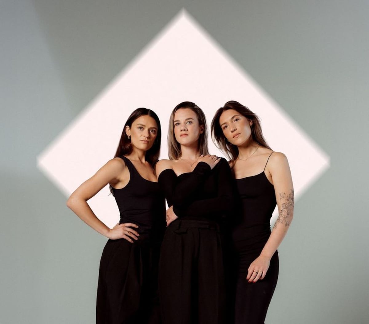 Backing vocal trio Velvet Vox geeft unieke show in Theater de Stoep in ...