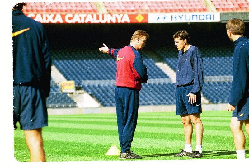 Óscar García is ‘trots’ om coach van Ajax te zijn: ‘Een grote eer ...