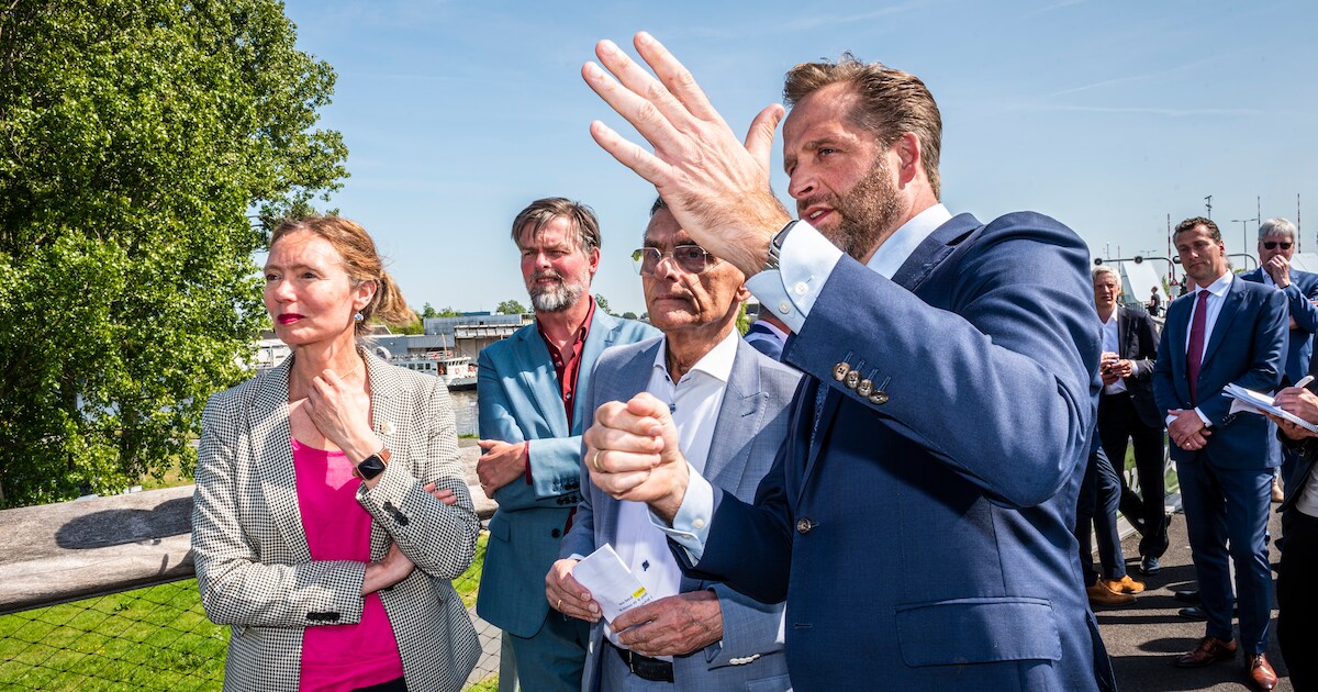 Bouwen in Gnephoek doordrukken? Zuid-Holland fluit minister De Jonge ...