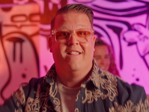 Vijf jaar na pijnlijke SBS-soap is het raak: Rutger van Barneveld op ...