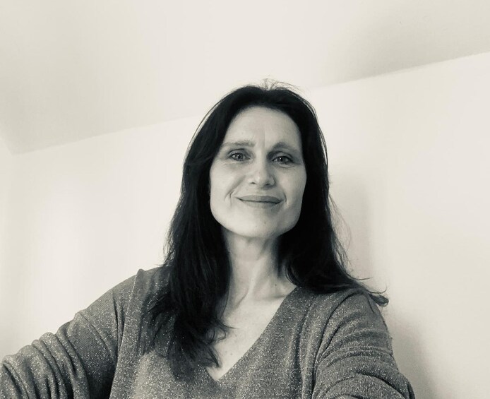 Simone Arts duikt in nieuwe boek in belevingswereld van tieners: ‘Mag ...