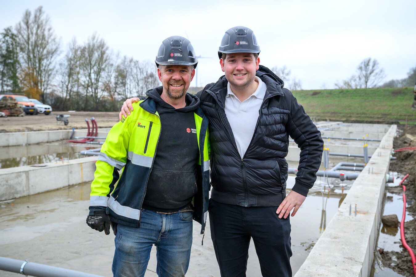 Waarom dit enorme wooncomplex voor arbeidsmigranten in Moerdijk wél mag ...