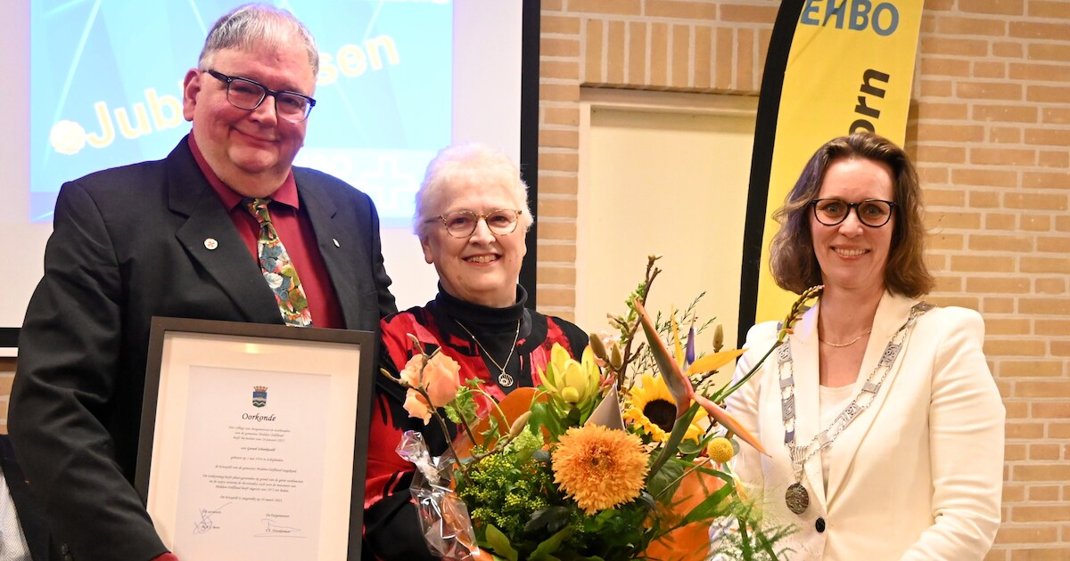 Gerard Schenkeveld onderscheiden voor 50 jaar trouwe dienst bij EHBO ...