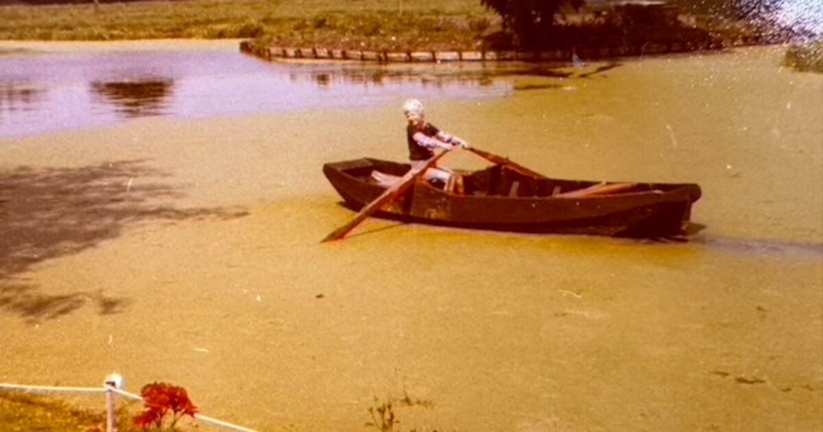 Roeiwedstrijd (bijna) zonder spelregels: Liesbeth deed als 9-jarige voor het eerst mee én won ...