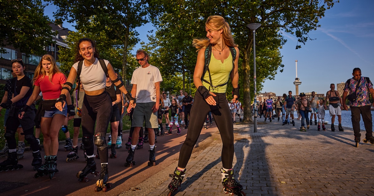Jong en oud rolt nieuwe route Wednesday Night Skate: 'Samen zo’n tocht maken, dat is tijdloos ...