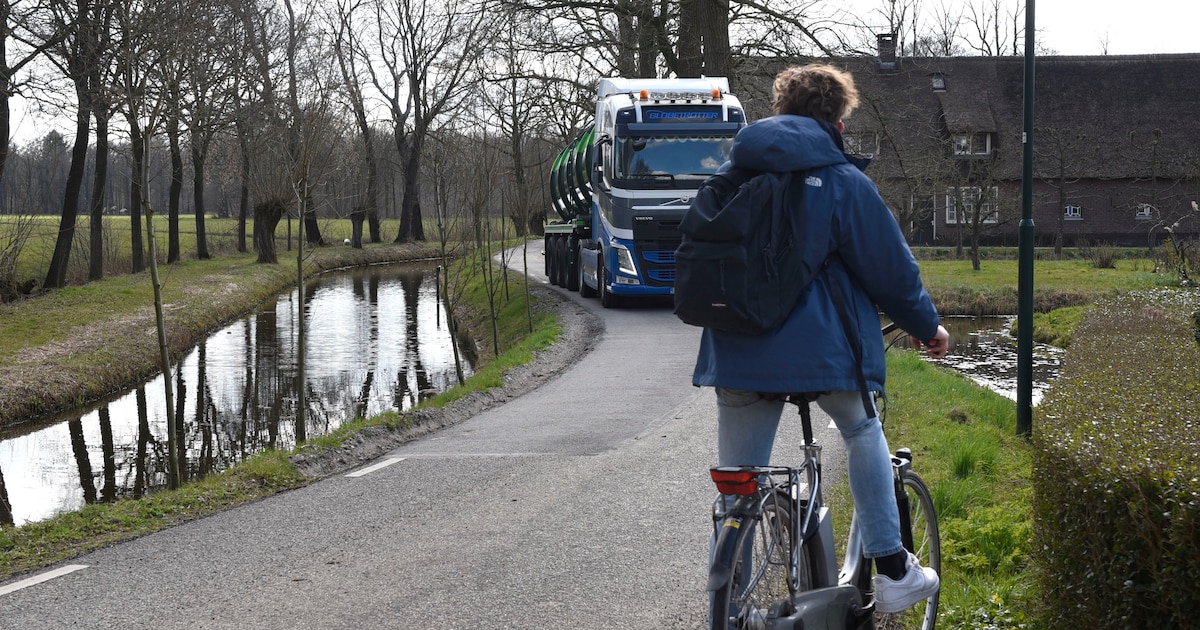 Riskante situaties langs de Linschoten straks verleden tijd: gemeente wil nieuwe weg voor ...