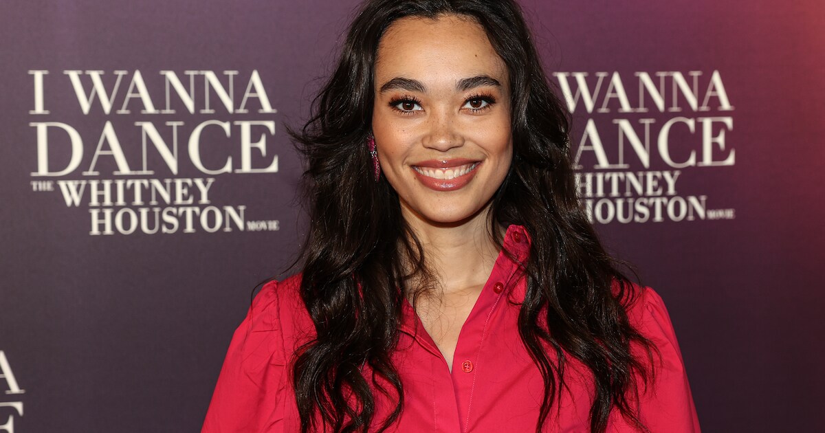 Romy pijnigt zichzelf voor perfecte foto en Katja wil vrede op aarde ...