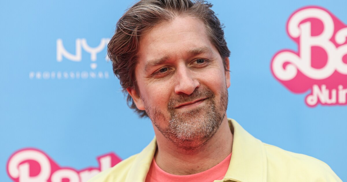 Cabaretier Alex Ploeg gaat met nieuwe voorstelling theater in | Show ...