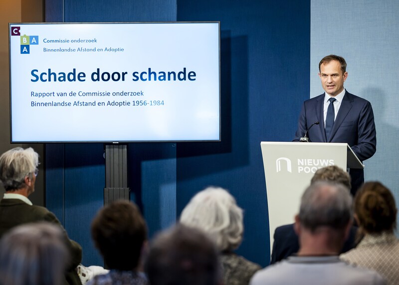 Petra mocht baby's niet eens vasthouden nadat ze op haar 17de beviel ...