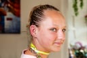‘Als jij naar achteren gaat, zien ze mij ook’: hoe Milou (12) van ...