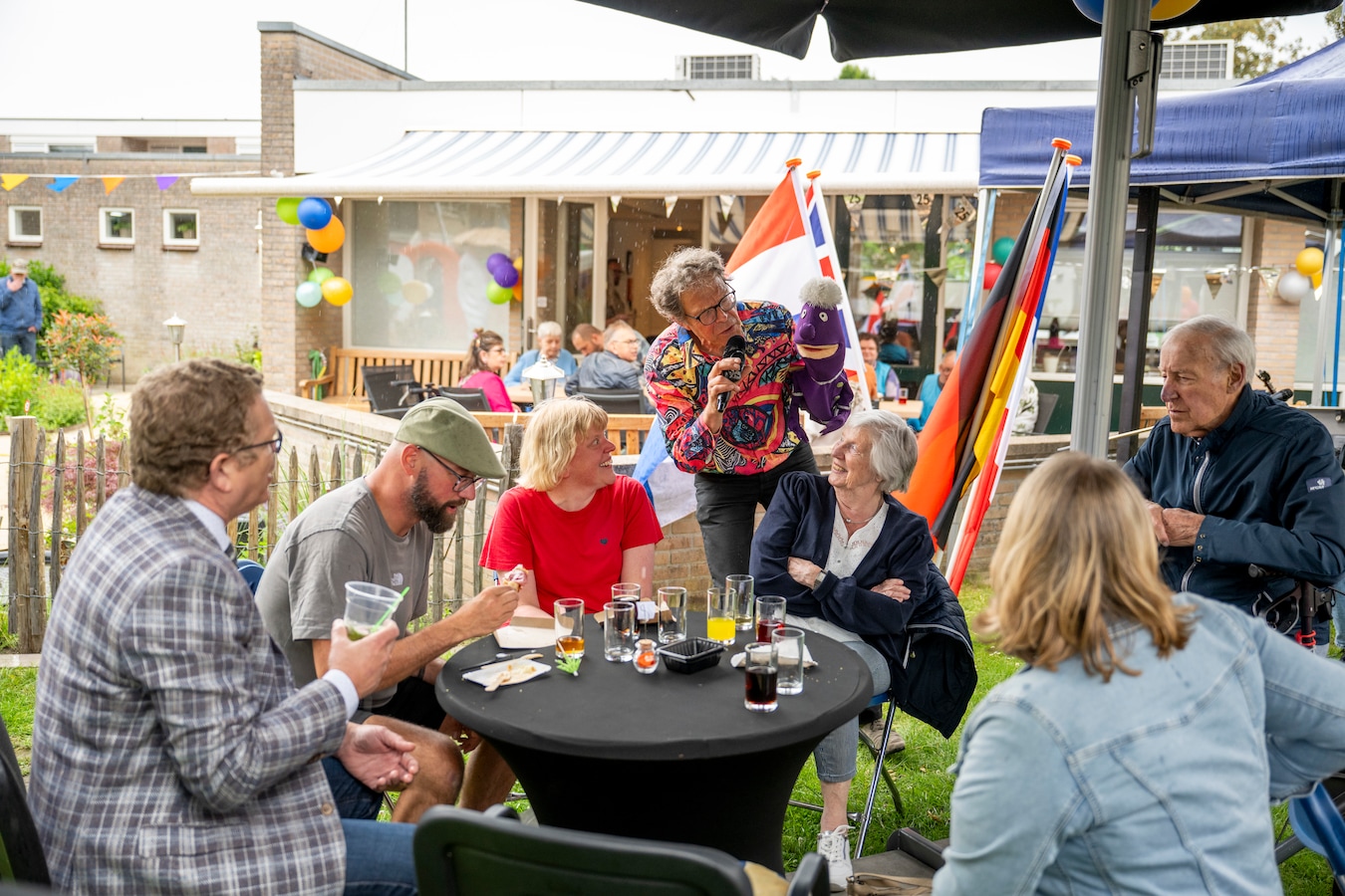 Jubilerend ‘dorp’ beschermd wonen ’t Brock in Almelo krijgt grote ...