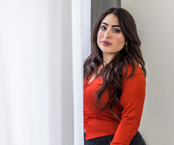 Lale Gül: ‘Ik ga op vakantie met m’n vriend, dat zou in mijn vorige ...