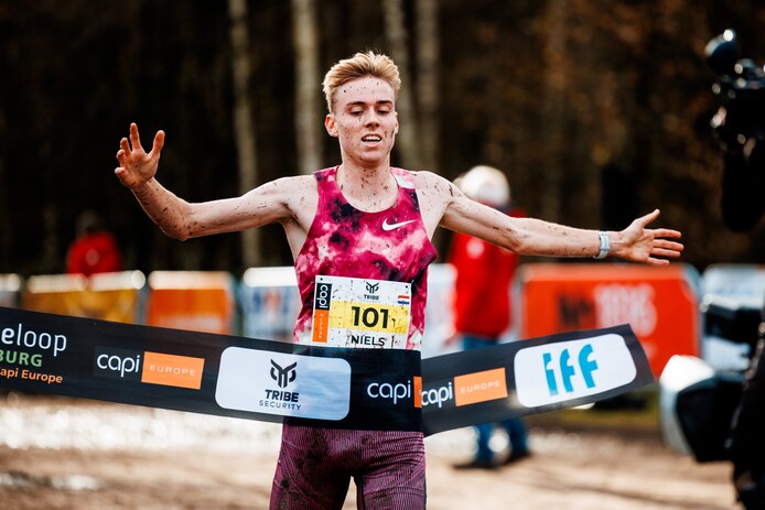 Niels Laros pakt Europese titel bij mannen onder 20 jaar: ‘Blij dat ik ...