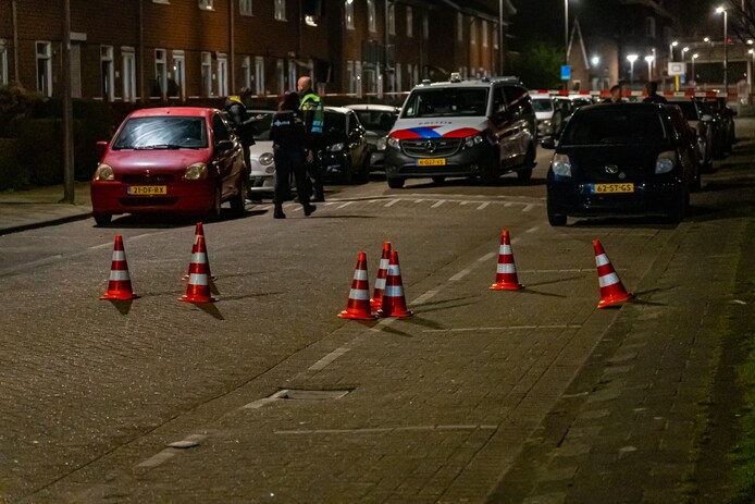 Meerdere kogelhulzen aangetroffen op straat in Rotterdam: schutter gaat ...