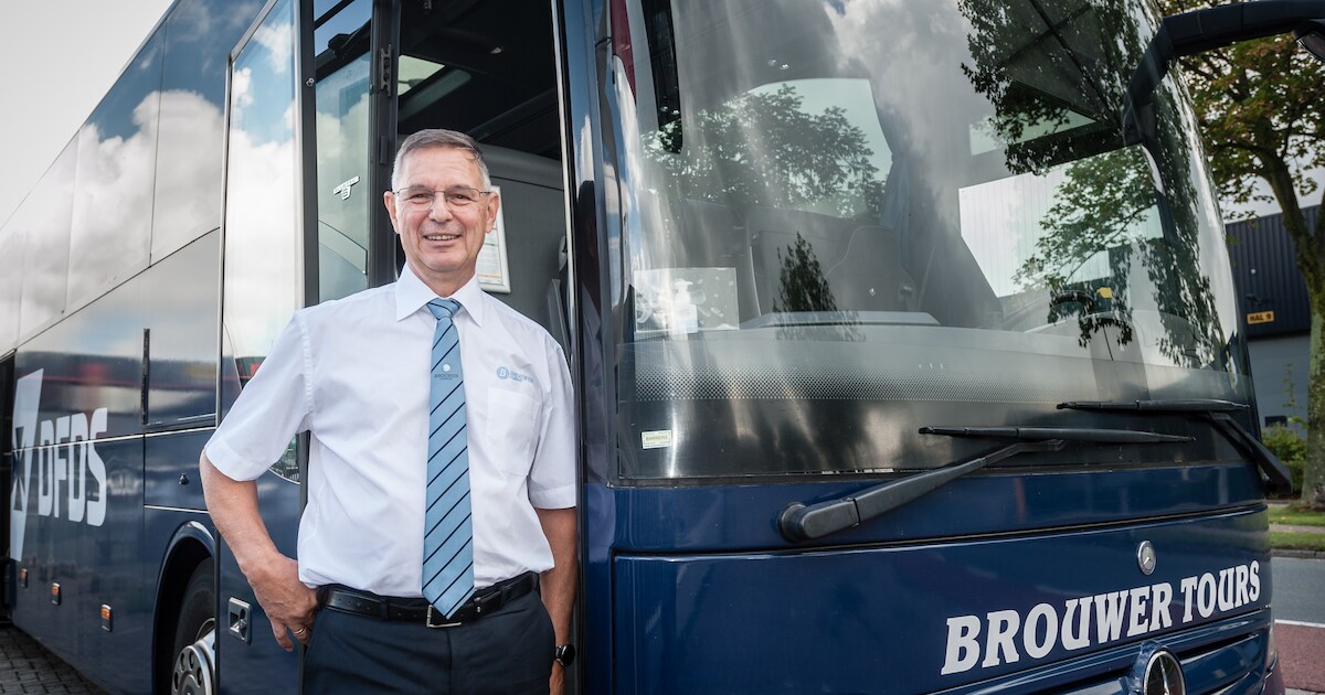 Ruud (62) gooit het roer om en voelt zich top op de bus: ‘Te oud? Dat ...