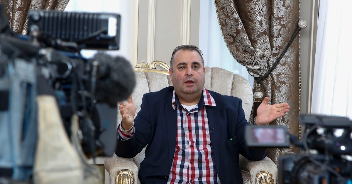 Salar Azimi noemt inval en arrestatie levensgevaarlijk: ‘Ik ben al ...