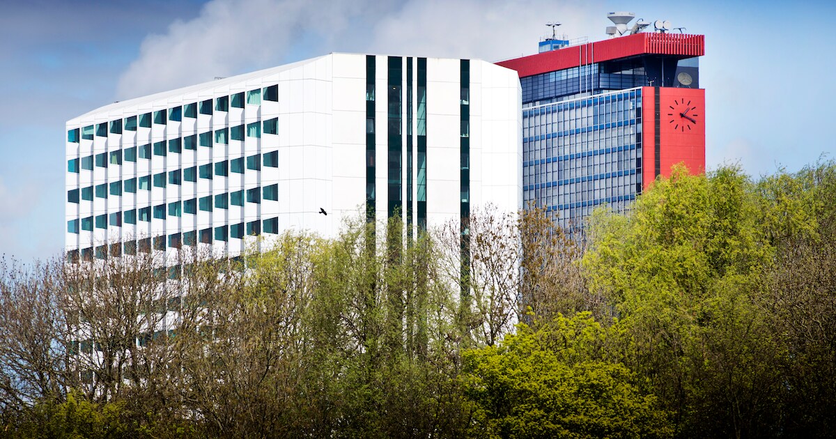 Iconische EWI-toren TU Delft is voorlopig gered: ‘Herontwikkeling is ...