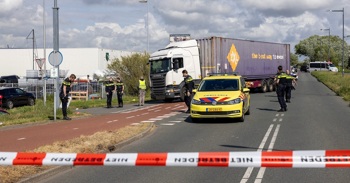 Vrachtwagenchauffeur aangehouden na botsing met fietser in IJmuiden ...