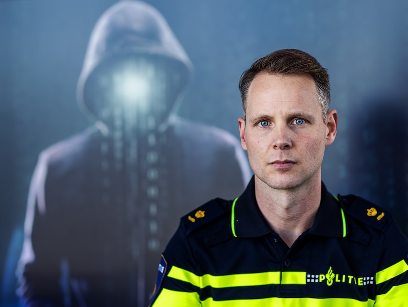 Politie maakt grote omslag: elke agent moet online criminaliteit gaan ...