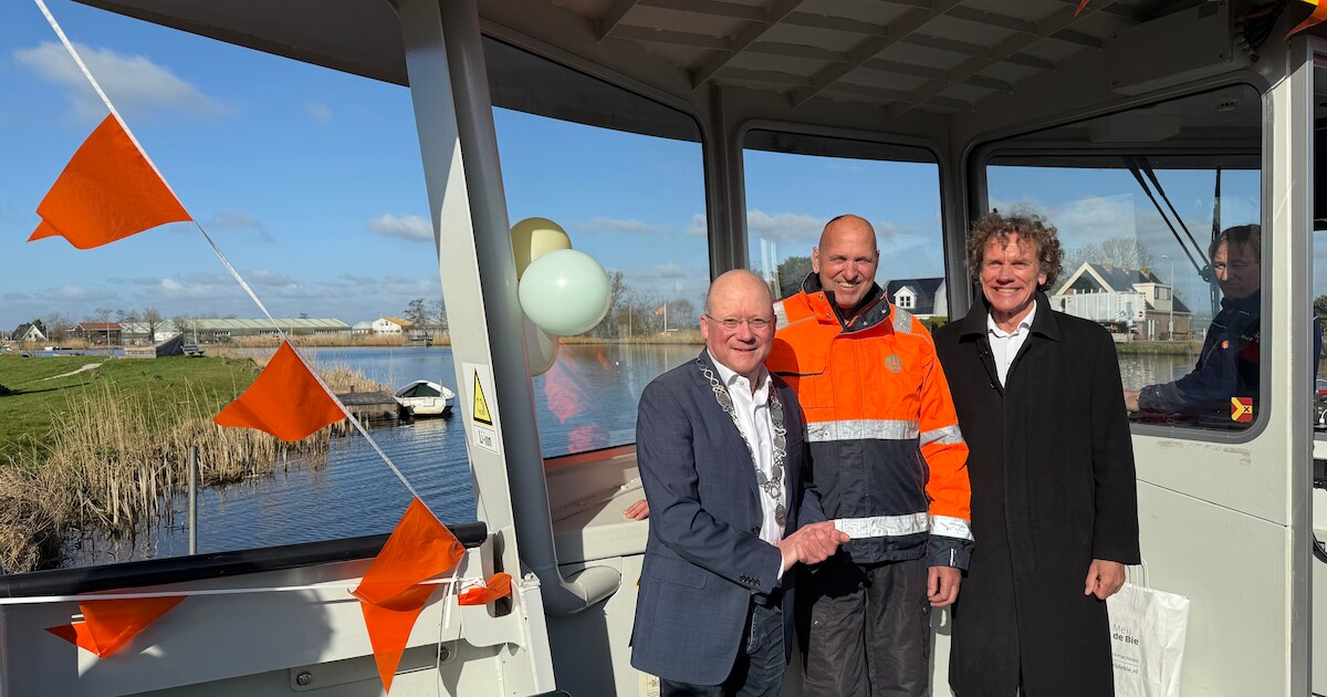 Veerman Van Schaik stopt na veertig jaar bij Nessersluis | De Ronde Venen | AD.nl