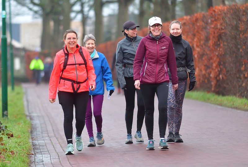 Liefst 1100 wandelaars (en dus ook 1100 pannenkoeken!) in Huijbergen ...