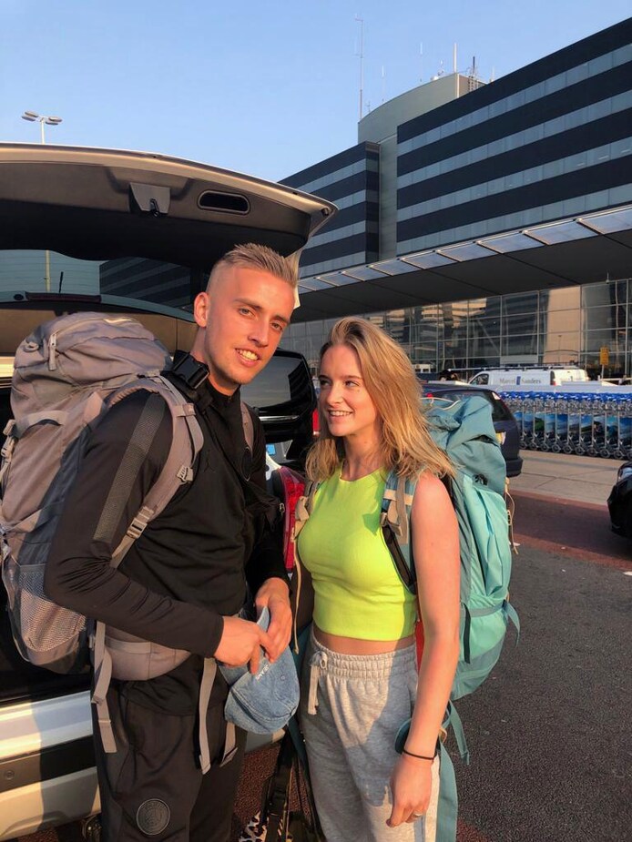 Altena-voetballer Brian de Graaf terug van trip door Azië: ‘We aten ...