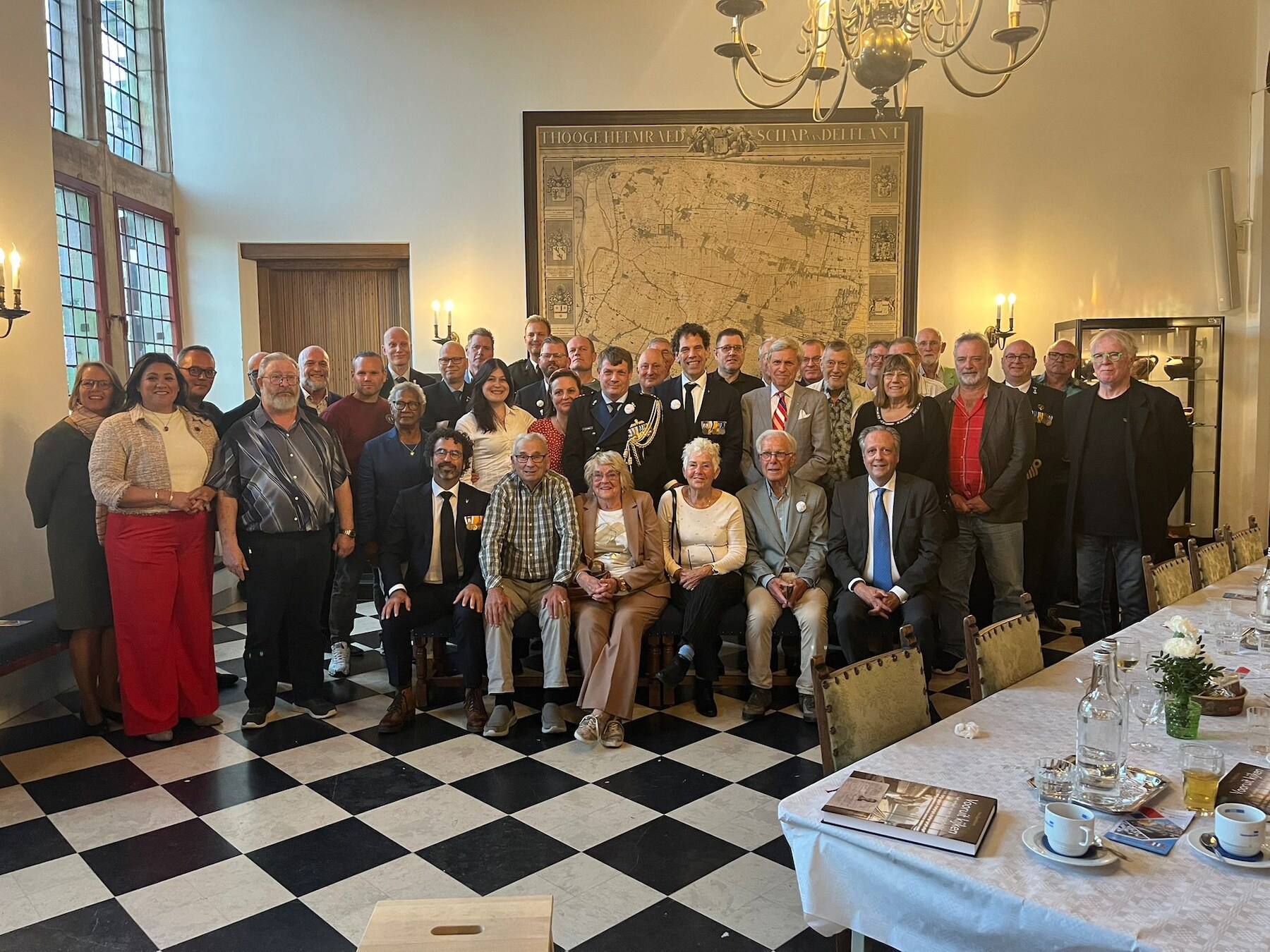 Pechtold nu echt begonnen als burgemeester: ‘Sommigen heb ik misschien ...