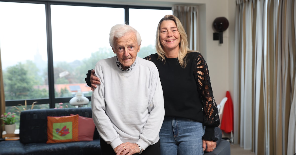Theo (104) wil per se de vrouw terugbetalen die hem hielp in de ...