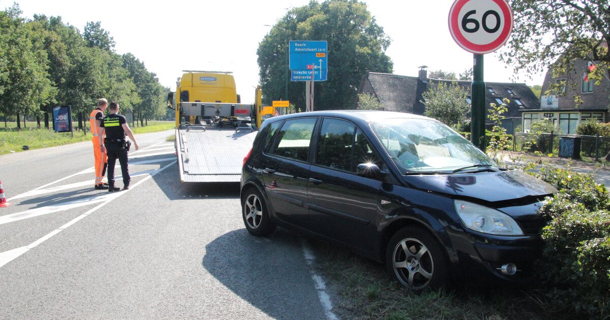 Achtervolging eindigt in Eemnes als motor van auto klapt: één persoon ...