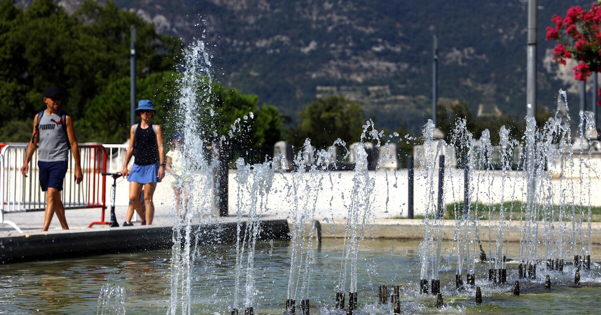 Code rood wegens hitte in Frankrijk uitgebreid: ‘Het voelt als 46 ...