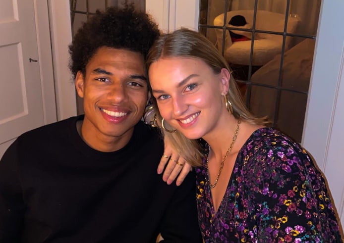 Jongste dochter Frank de Boer bevallen van eerste kindje met zeldzame naam | Show | AD.nl